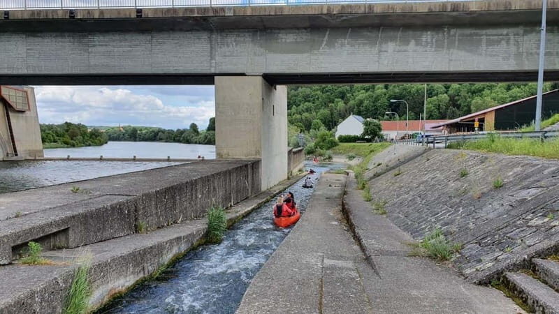 Bad Abbach: Canoeing Tour with Aperol Spritz & Pinsa - A Refreshing Bavarian Canoeing Adventure with Aperol Spritz & Pinsa