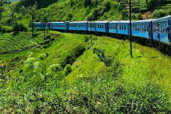 Badulla to Kandy train ride on (Train No: 1006 "Podi Menike") - Key Points
