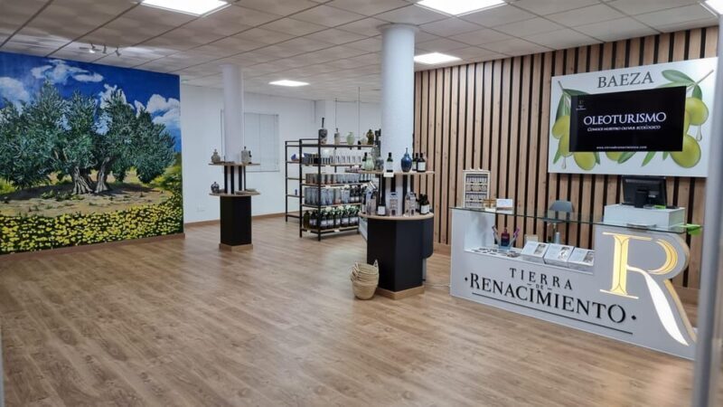 Baeza: Visit to an Ecological Olive Grove + Olive Oil Tasting - Key Points