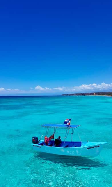 Bahía de las Águilas VIP Full Day  Private Beach, Lunch & Open Bar - Key Points