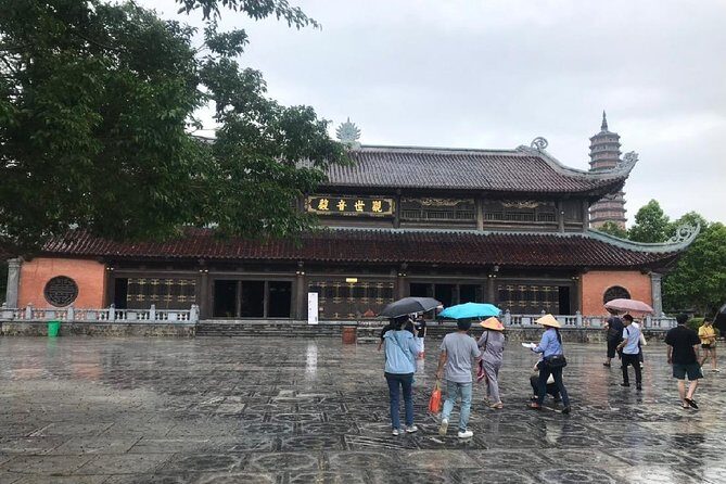 Bai Dinh Temple & Trang An & Mua Cave Tour [Japanese guide, Bai Dinh Temple electric car (round trip), limousine bus, small boat boarding fee, lunch included] - A Full Breakdown of the Tour Experience