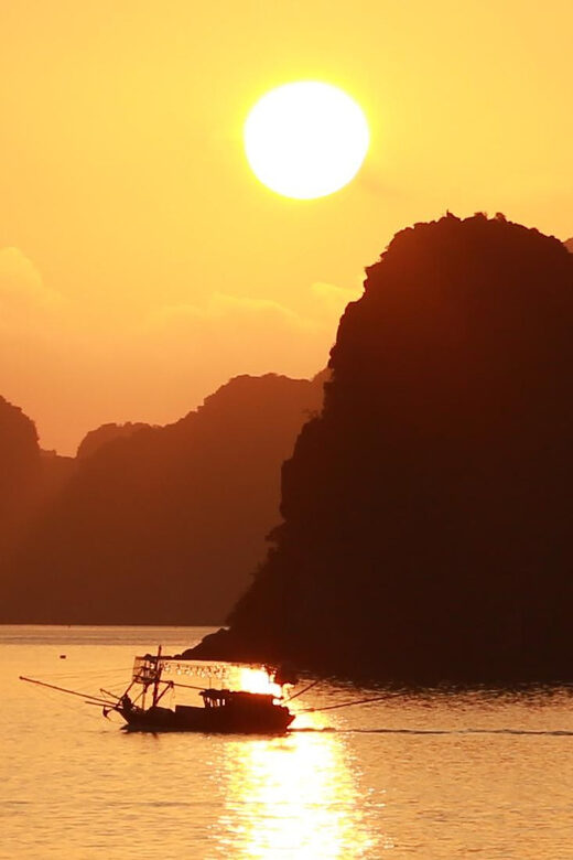 Bai Tu Long Bay 2 Days 1 Night With Renea Cruise - FAQs