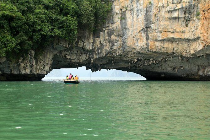 Bai Tu Long bay Boutique Cruise 2D/1N: Kayaking & swimming at pristine places - Authentic Experiences That Matter