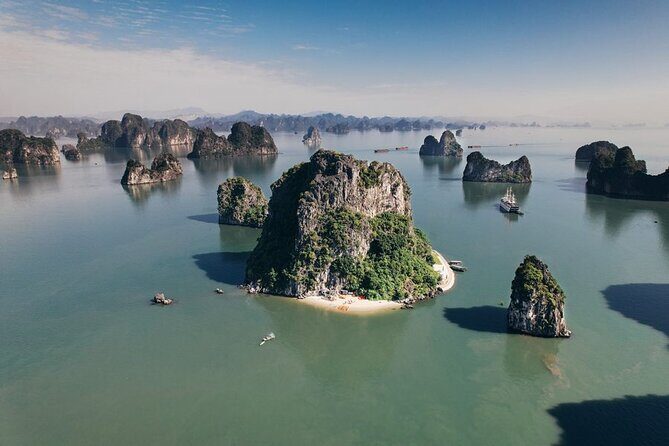 Bai Tu Long Bay Day Cruise with Pick Up from Ninh Binh - Key Points