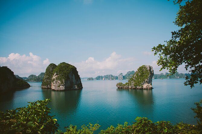 Bai Tu Long Bay Day Cruise with Pick Up from Ninh Binh - The Detailed Experience
