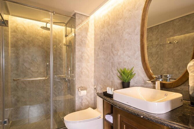 Bai Tu Long Bay Day Trip - The Reality of the Experience: What Travelers Can Expect