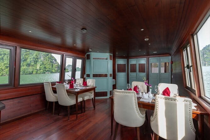 Bai Tu Long Private Day Cruise with Lunch and Best Care - Scenic Cruising and the Seafood Lunch