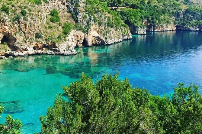 Baia Degli Infreschi - FAQs