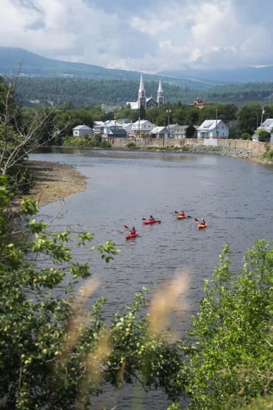 Baie-St-Paul Charlevoix, Descent of the Gouffre River The Family 8km - An Authentic Quebec Experience in Charlevoix