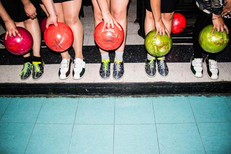 Bakersfield: Indoor Bowlball Experience - Key Points