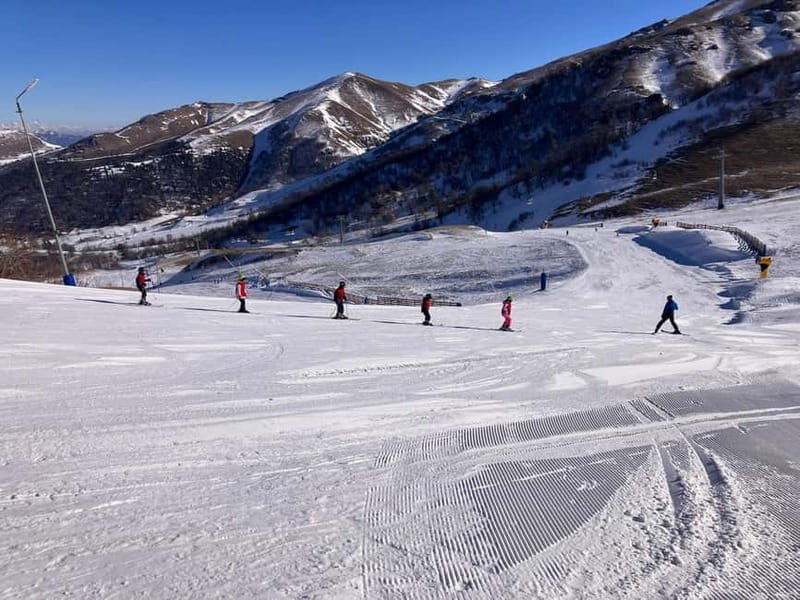 Bakuriani: Private or group Ski Lesson - The Experience Provider and Booking