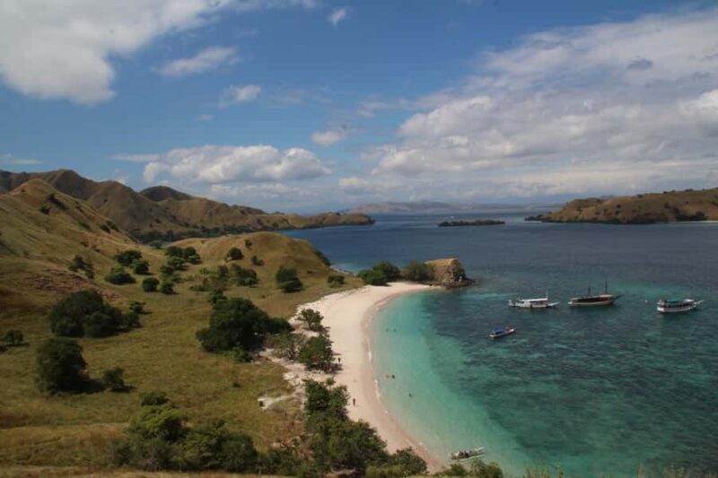 Bali: 2-Day Komodo National Park Tour - Key Points