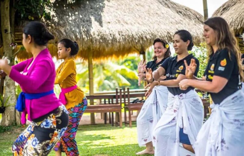 Bali : Balinese Dance Class for All Levels led by instructor - Key Points