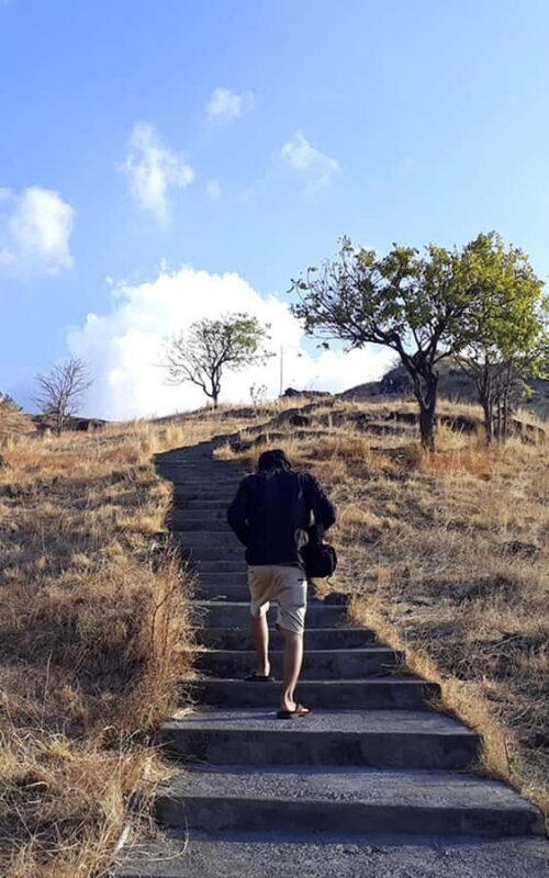 Bali: Batu Kursi Hill Hike with Local Guide - What Is the Batu Kursi Hill Hike?