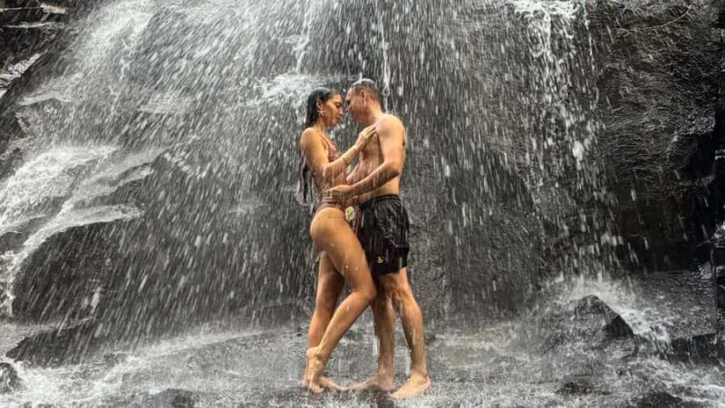 Bali: Batuan temple, Monkey Forest, Kato Lampo waterfall - Key Points