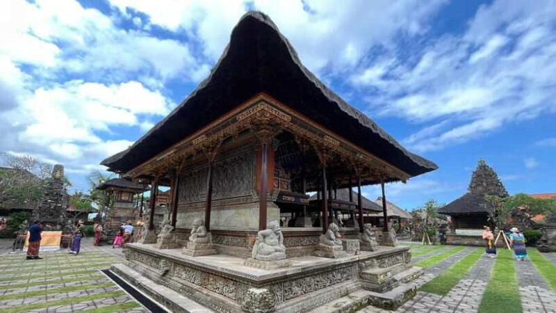 Bali: Batuan temple, Monkey Forest, Kato Lampo waterfall - Kato Lampo Waterfall – The Natural High