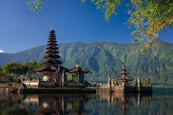 Bali: Bedugul Temple, Banyumala Waterfall, UNESCO Rice Terrace - Key Points