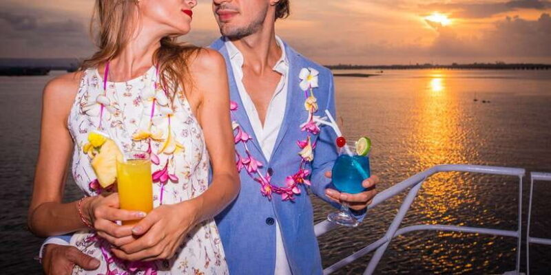 Bali/Benoa: Sunset Dinner Cruise with Show and Live Music - Who Will Love This Experience?