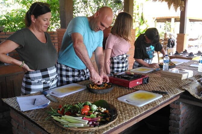 Bali Cooking Class and Tanah Lot Temple - Key Points