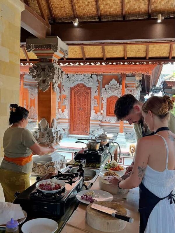 Bali: Cooking Class, Market Tour, and Waterfall Visit - Key Points