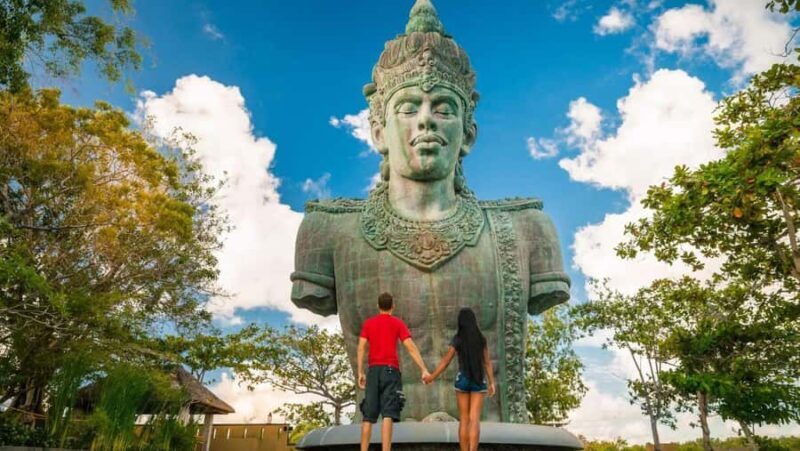 Bali: Customized Uluwatu Tour Including Transfer Hotel - An In-Depth Look at the Bali Uluwatu Tour