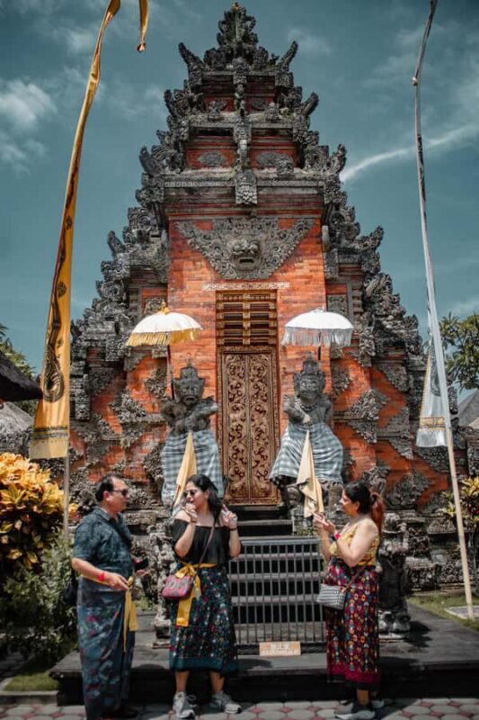 Bali Full Day Tour  Bali Nature Journey - The Royal Courts of Justice: Kertagosa and Taman Gili