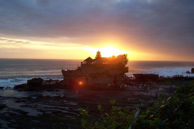 Bali Full Day Tours: Kintamani VOLCANO - Ubud - WATERFALL - TANAH LOT SUNSET - The Sum Up: The Perfect Starter or All-in-One Bali Day