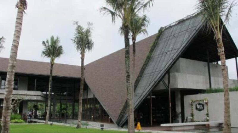 Bali: Handara Gate, Ulun Danu Beratan & Secret Garden Tour - Key Points