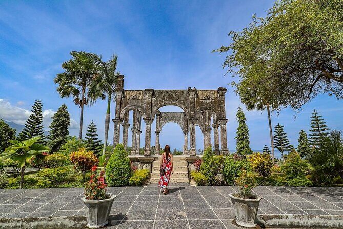 Bali Instagram Tour : Lempuyang Temple and Tirta Gangga - Taman Ujung: A Royal Water Palace