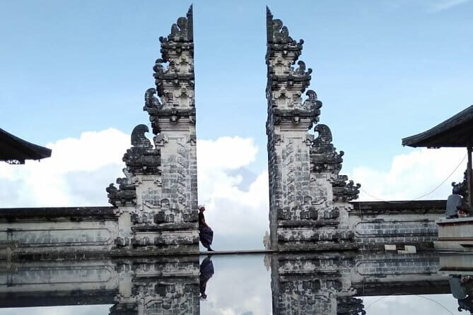 BALI INSTAGRAM TOURS; Heaven Gate, Tirta Gangga, Tukad Cepung waterfall - What the Tour Includes and What to Consider