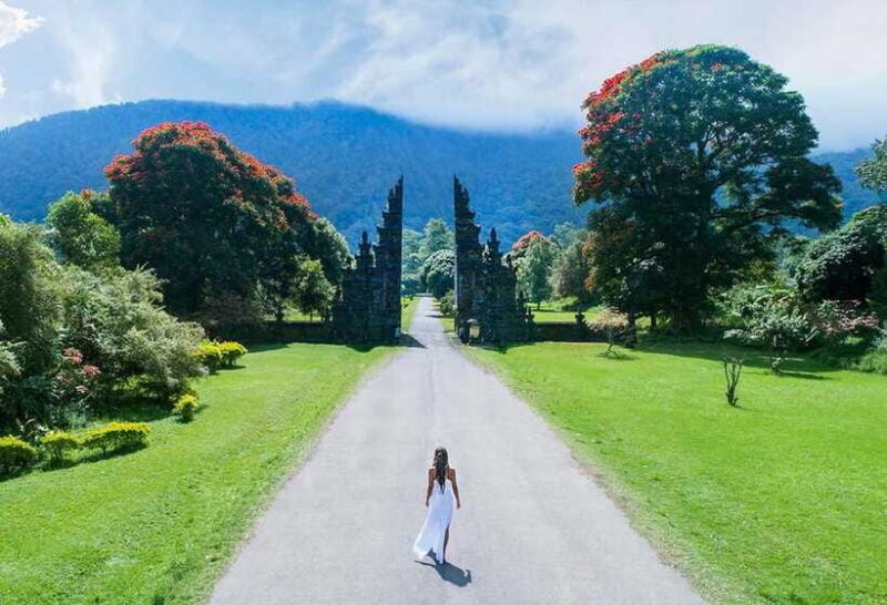 Bali: Lake Bratan, Handara Gate, Waterfall & Swing Tour - The Sum Up