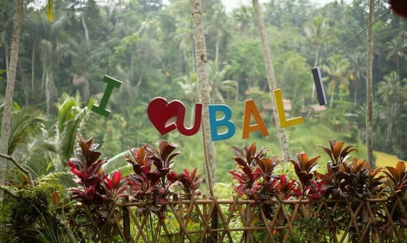 Bali: Manukaya Home of Tirta Tample, Rice Fields and Coffee - Visiting Umah Bali Kuno: A Glimpse into Traditional Architecture