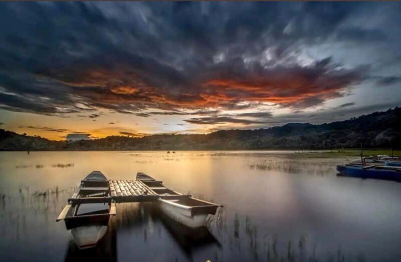 Bali: Munduk Sunrise Canoeing Experience at Tamblingan Lake - The Allure of Tamblingan Lake at Dawn