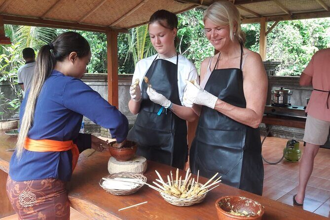 Bali Private Balinese Cooking Class in Ubud Bali - Key Points