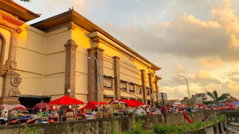 Bali: Private Evening Walking Tour with Culinary Experience - A Closer Look at the Experience