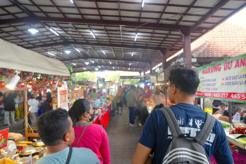 Bali: Private Evening Walking Tour with Culinary Experience - The Sum Up