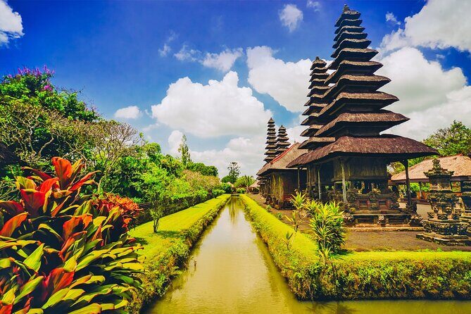 Bali Private Tour: Ulun danu Temple, Iconic Handara Gate & Tanah lot sunset. - FAQs