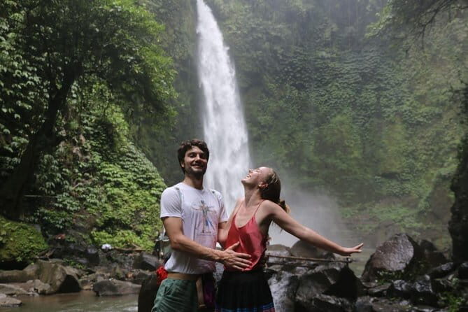 Bali Private Tour Waterfall with Tanah Lot Temple - Key Points