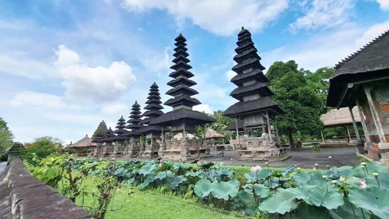 Bali: Royal Temple, Bedugul, and Tanah Lot Private Tour - Key Points