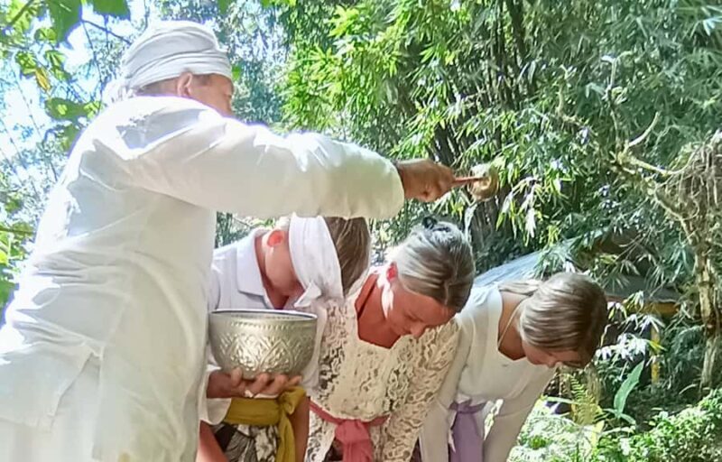 Bali Spiritual: Blessing Ceremony, Pristine Nature, Transfer - Key Points