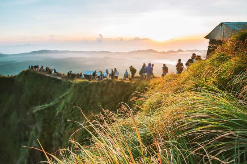 Bali: Sunrise Mount Batur Guided Hike with Breakfast - The Itinerary: From Dawn to Coffee Tasting