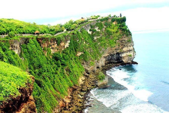 Bali Sunset: Uluwatu Temple, Kecak Dance and Jimbaran - Jimbaran Bay: Seafood and Sunset Bliss