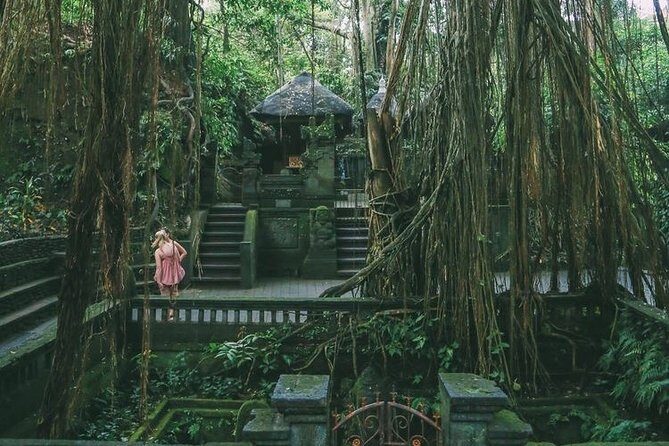 Bali Sunset: Uluwatu Temple - Kecak Dance- Jimbaran Bay - Who Should Book This Tour?