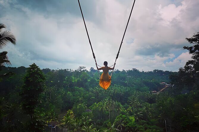 Bali Swing Activities and Uluwatu Sunset Trip with Dinner Package - Key Points