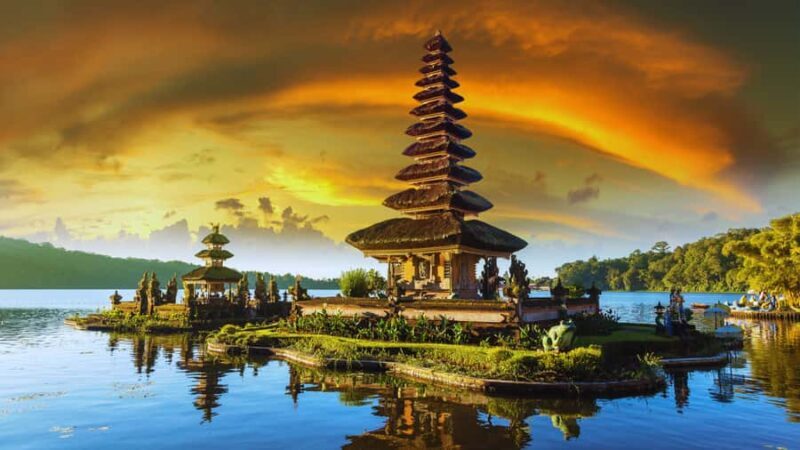 Bali : Tanah Lot Temple - Lake Temple, Banyumala Waterfall - FAQ