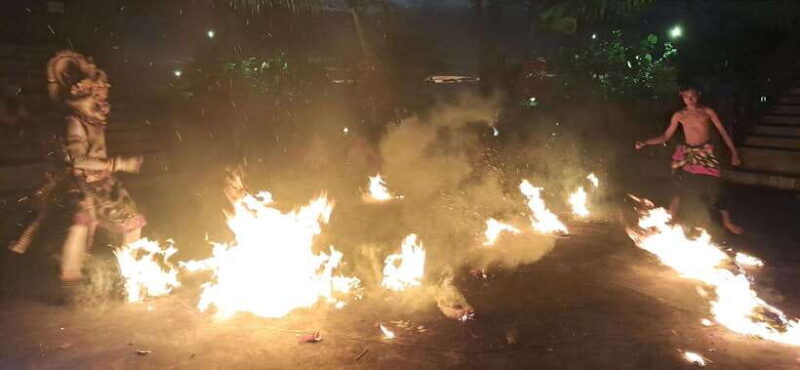 Bali: Tanah Lot Temple Sunset Kecak & Fire Dance Show Ticket - Practical Tips for Visitors