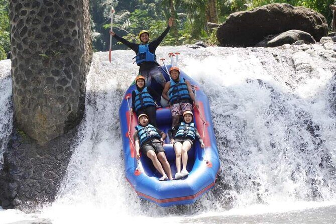 Bali : Telaga Waja River Rafting & Tukad cepung waterfall - The Sum Up