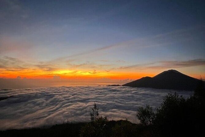 Bali Trekking Tour: Mount Batur Sunrise & Natural Hot Spring - Coffee Plantation Visit and Return