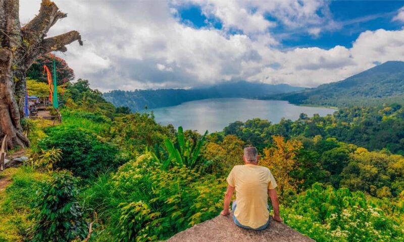 Bali: Twin Lakes, Handara Gates, and Forest Trekking Tour - The Tour in Detail: A Day in Bali’s North