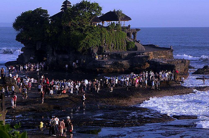 Bali Twins Sea Temple: TANAH LOT AND ULUWATU TEMPLE SUNSET - The Sum Up
